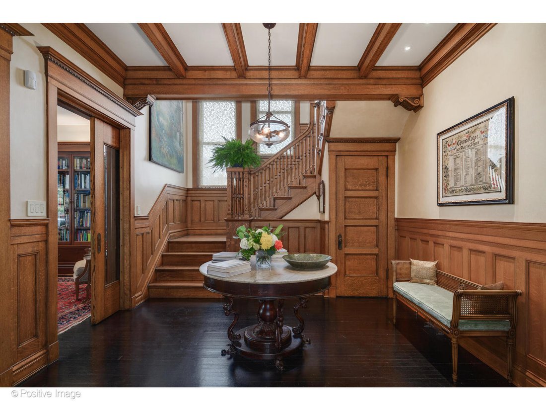 Single Family Home/House Chicago United In Chicago, Illinois, United ...