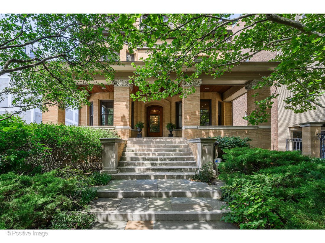 Single Family Home/House Chicago United In Chicago, Illinois, United ...