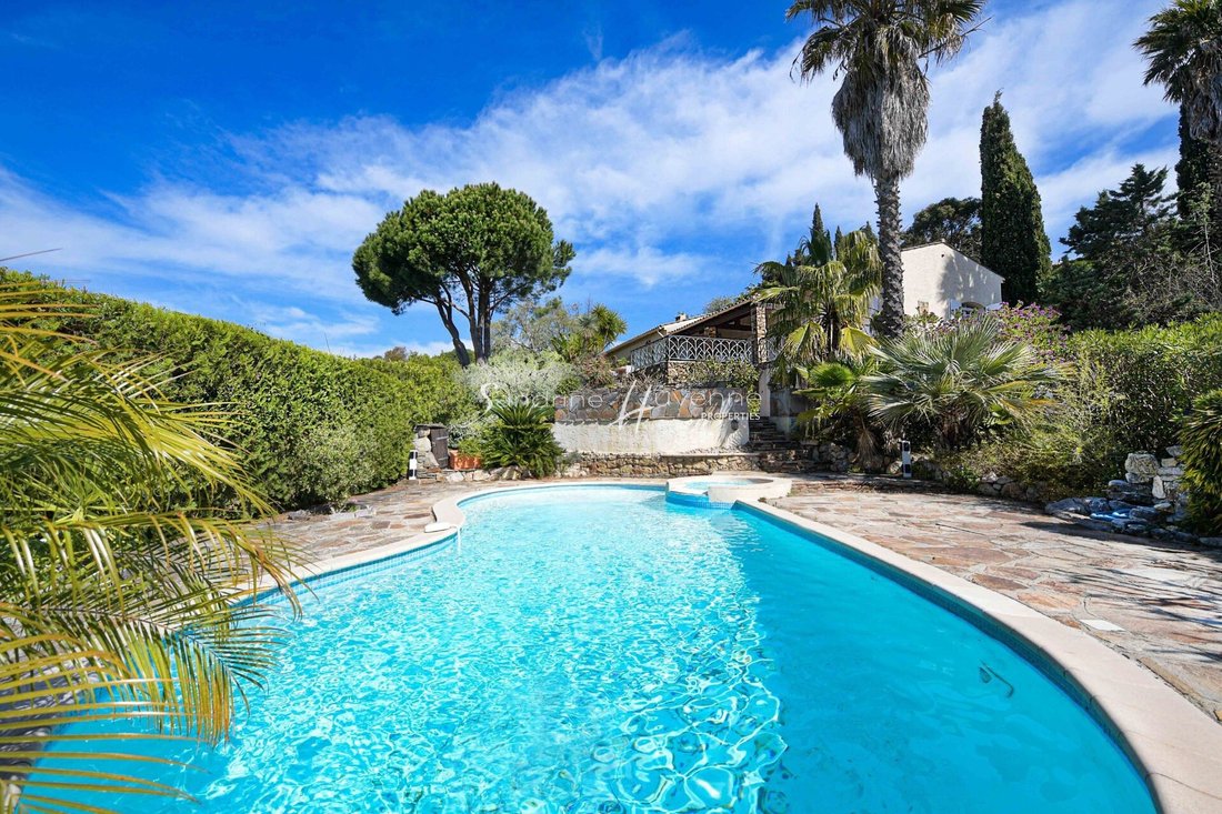 Villa Vue Mer 4 In La Croix Valmer, Provence Alpes Côte D'azur, France ...