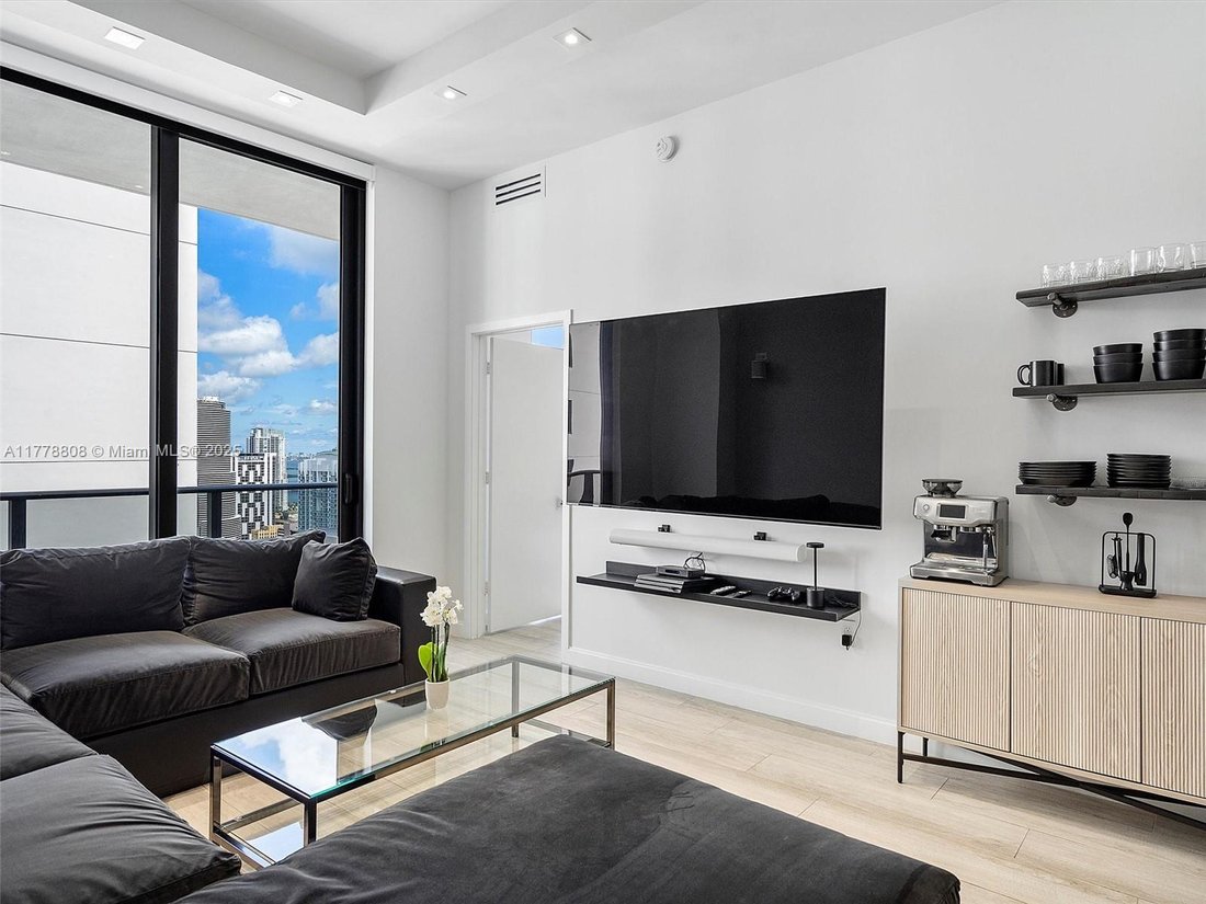 55 Sw 9th St, 4309 Miami, Florida In Miami, Florida, United States For ...