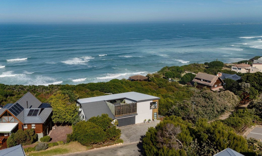 Modern Coastal Retreat With In Brenton On Sea, Western Cape, South Africa For Sale (16142636)