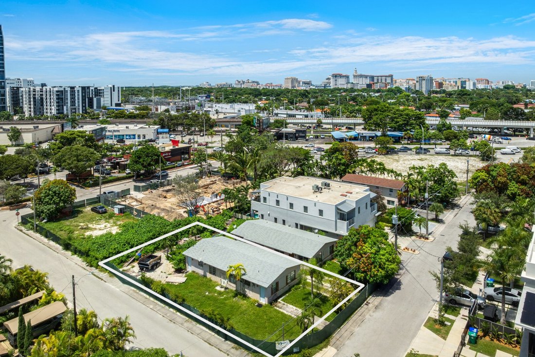 3094 Carter St, Miami, Fl, 33133 In Miami, Florida, United States For ...
