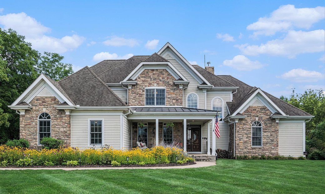 5 Bedrooms Single Family Detached In Walkerton, Indiana, United States ...