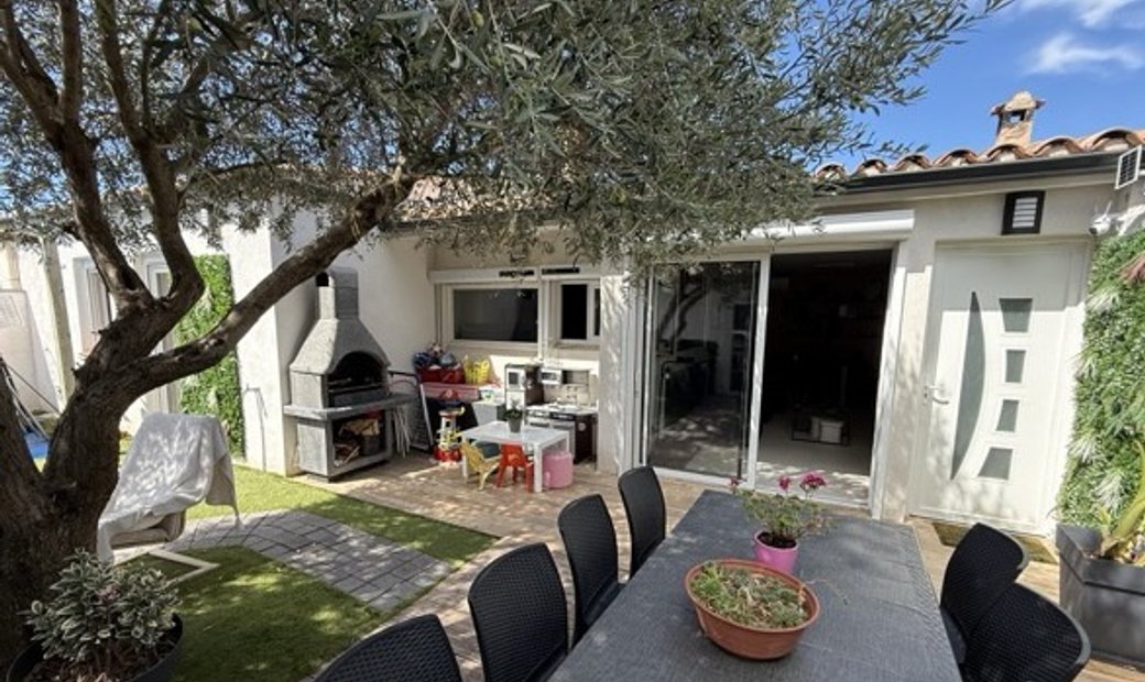 Casa T4 De Una Sola En Aix En Provence, Provenza Alpes Costa Azul ...
