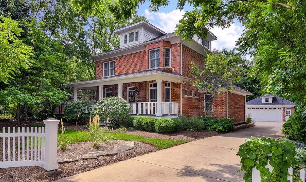 Refined Residence In A Sought After In Glen Ellyn, Illinois, United ...
