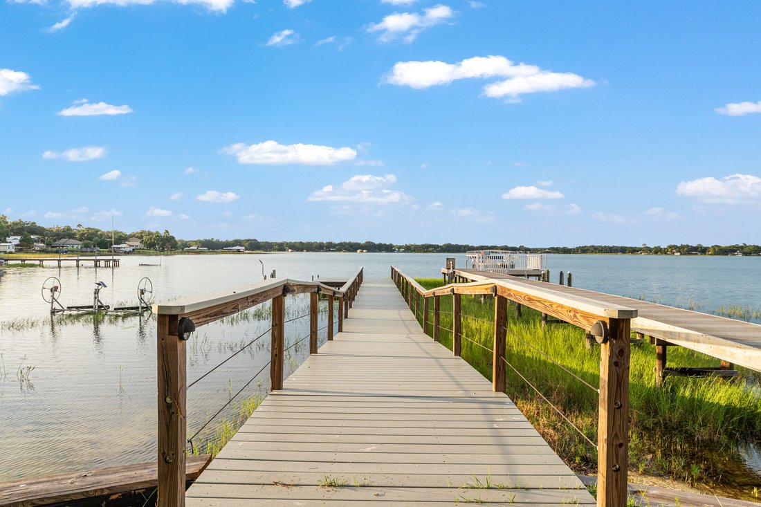 Multi Family Resort On Lake In Summerfield, Florida, Vereinigte Staaten ...