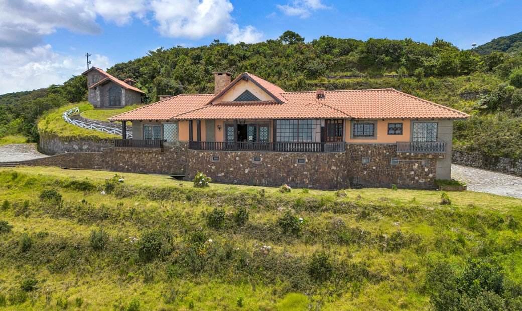 Gran Finca Poás, Reserva Río Y Volcán In Grecia, Costa Rica Zu ...
