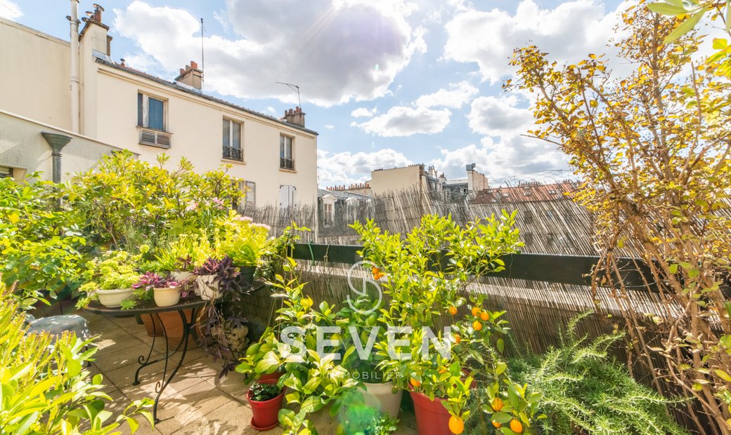 4 Room Duplex With Terrace Just Steps From In Clichy, île De France ...