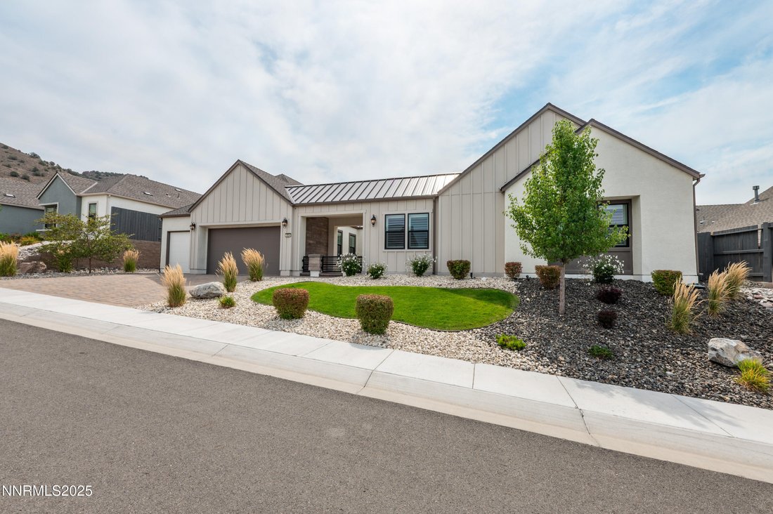 Stunning Contemporary Farmhouse Home In Reno, Nevada, United States For ...