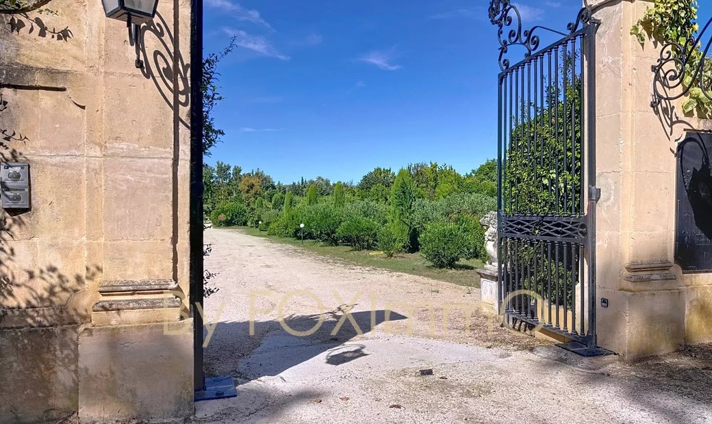 An Exceptional Estate In The In Mouriès, Provence Alpes Côte D'azur ...