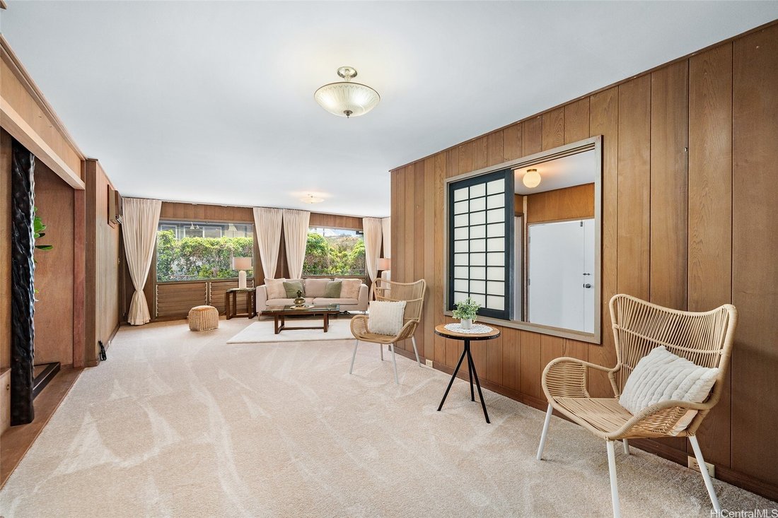 Prime Kaimuki Neighborhood With Classic In Honolulu, Hawaii, United ...