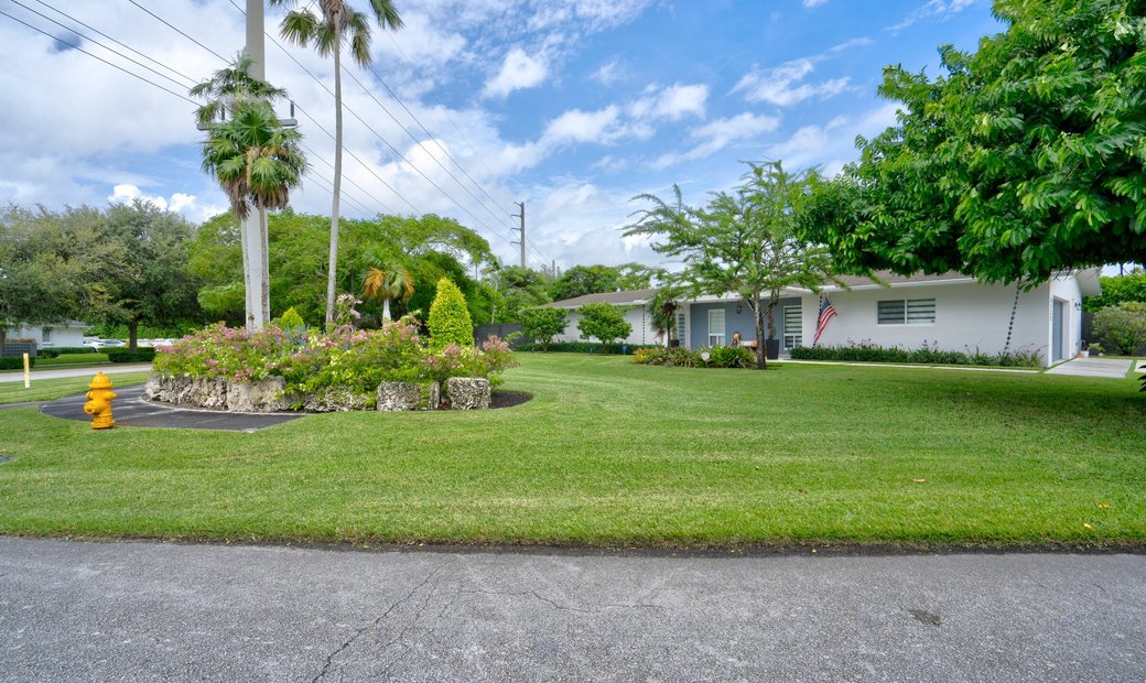 8133 Sw 103rd St, Miami, Fl, 33156 In Coral Gables, Florida, United ...