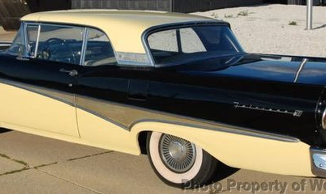 1954 Ford Skyliner In Calverton, United States For Sale (16160676)