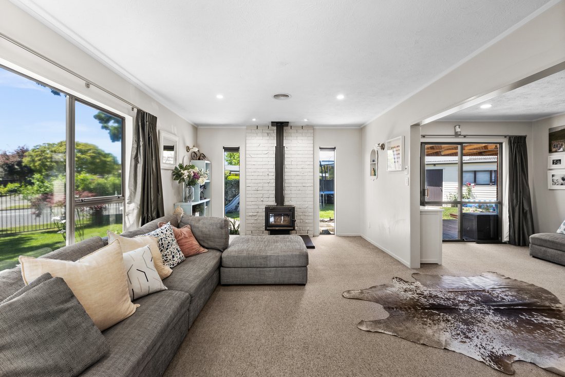 105 Middle Road, Havelock North In Havelock North, Hawke's Bay, New Zealand For Sale (16162131)