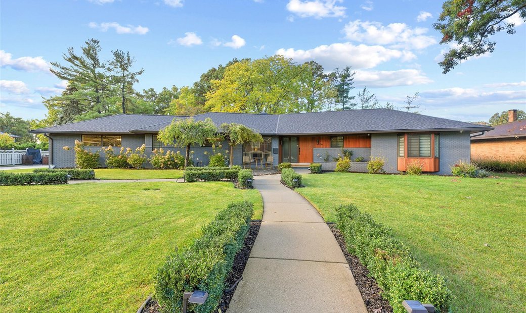 3 Bedrooms Single Family Detached In Dearborn, Michigan, United States ...