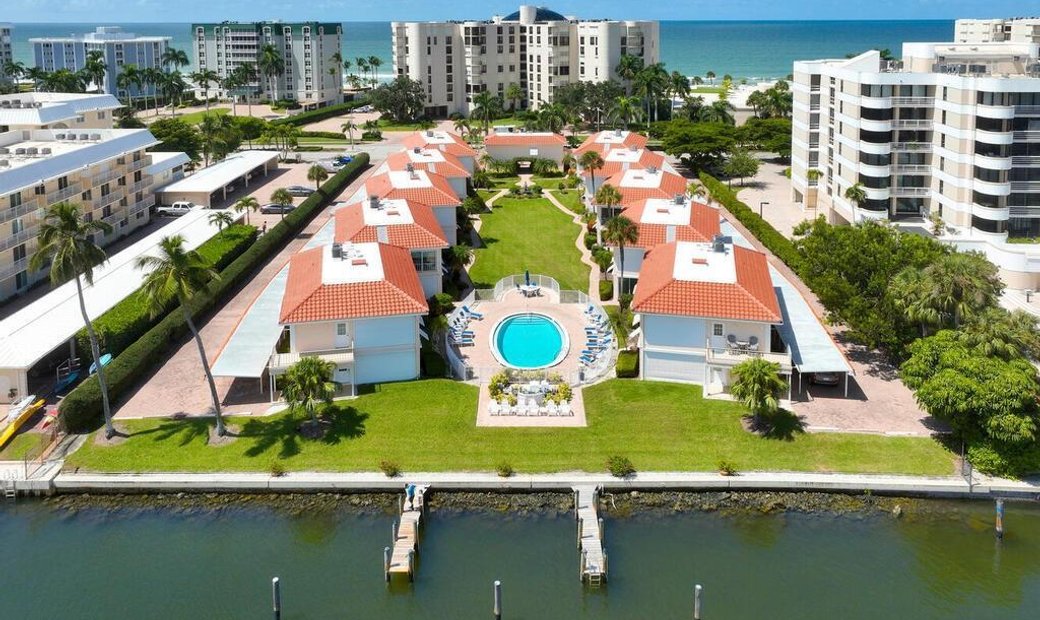 Condo Naples In Naples, Florida, United States For Rent (16161265)