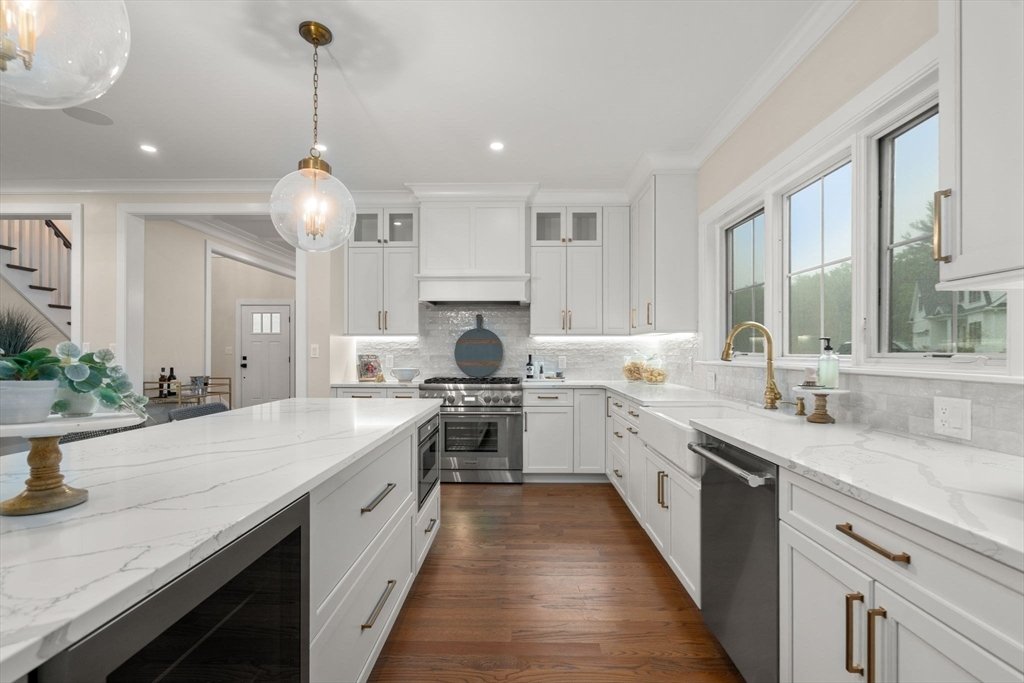 3 Bedrooms Condominium In Dedham, Massachusetts, United States For Sale ...