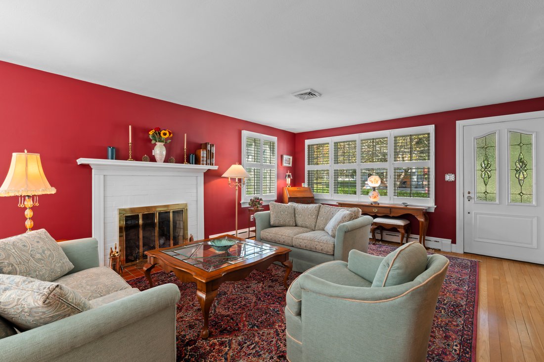 150 Black Point Road In East Lyme, Connecticut, United States For Sale ...