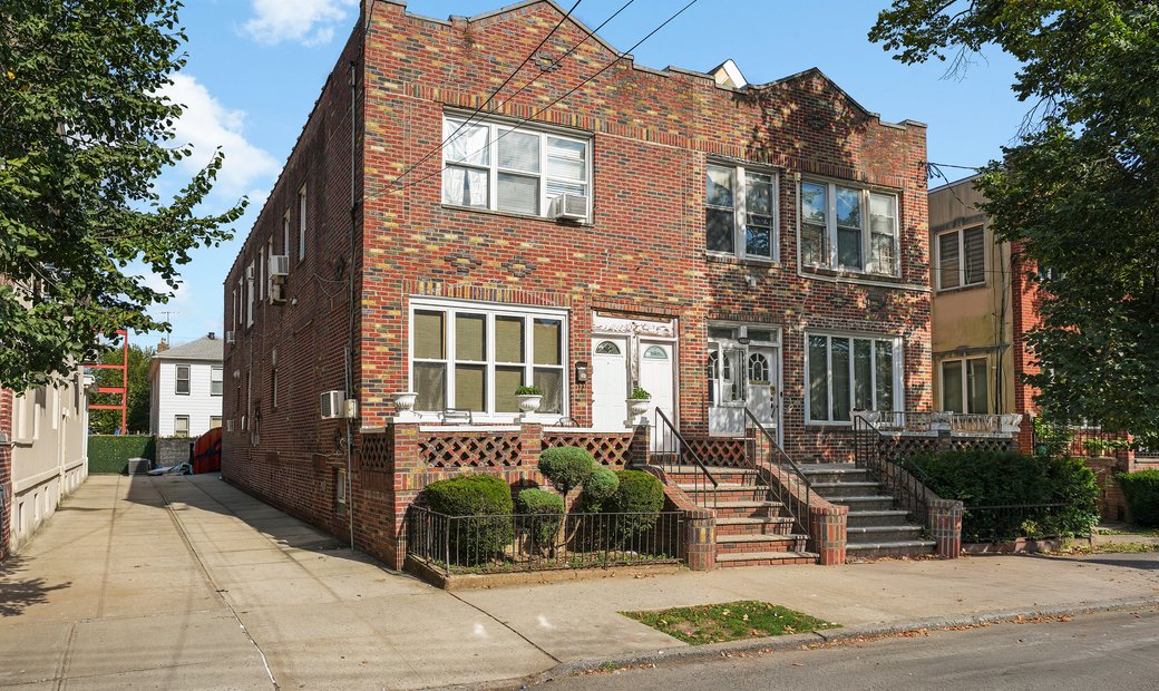 1575 East 8th St In New York, New York, United States For Sale (16164294)