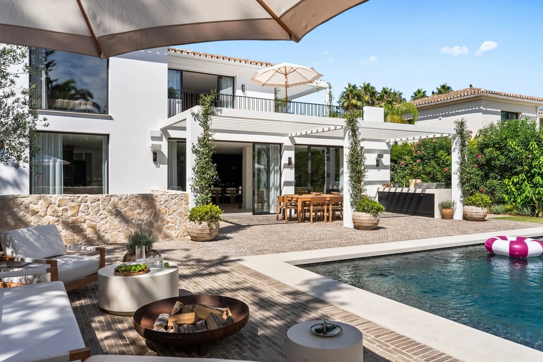 Villa Siena Is A Fully Renovated Villa, En Nueva Andalucía, Marbella ...