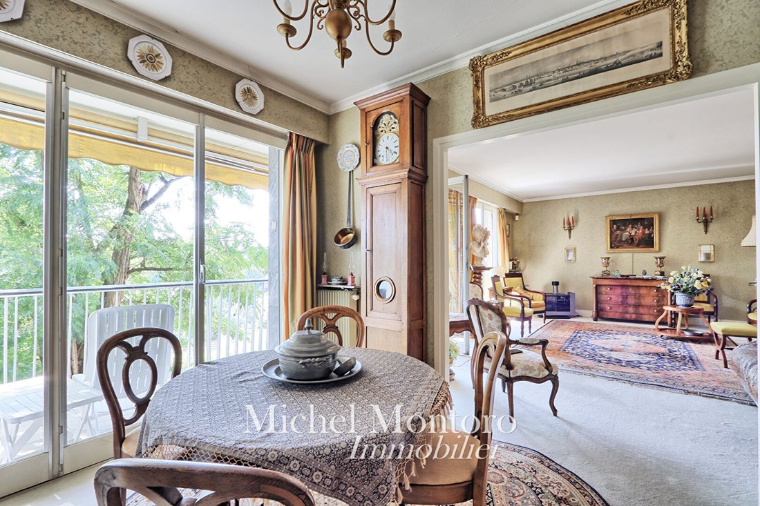 Apartment For Sale In In Saint Germain En Laye, île De France, France ...