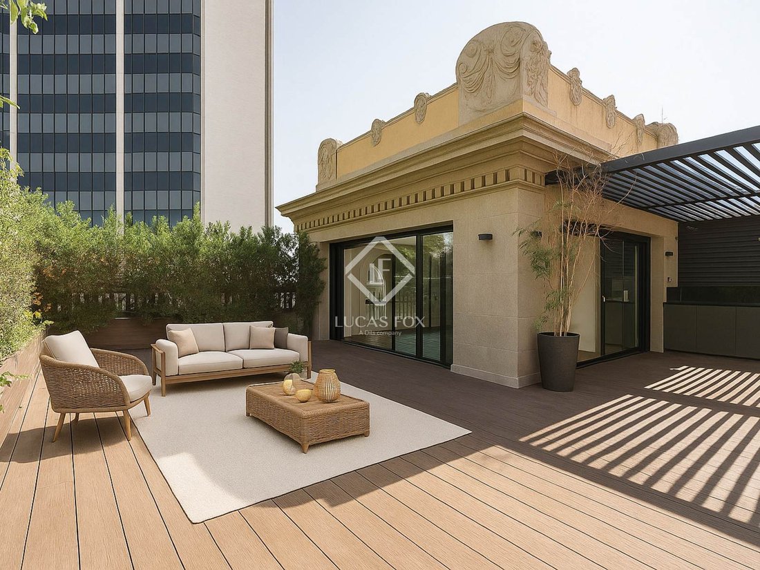 Ático Dúplex Con Una Gran Terraza, En Distrito Del Ensanche, Barcelona ...