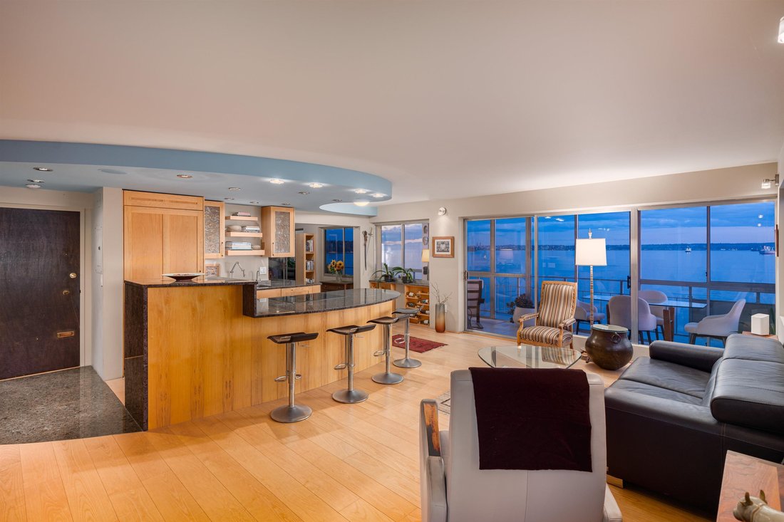 The Seastrand: Spectacular Ocean & In West Vancouver, British Columbia, Canada For Sale (16177074)