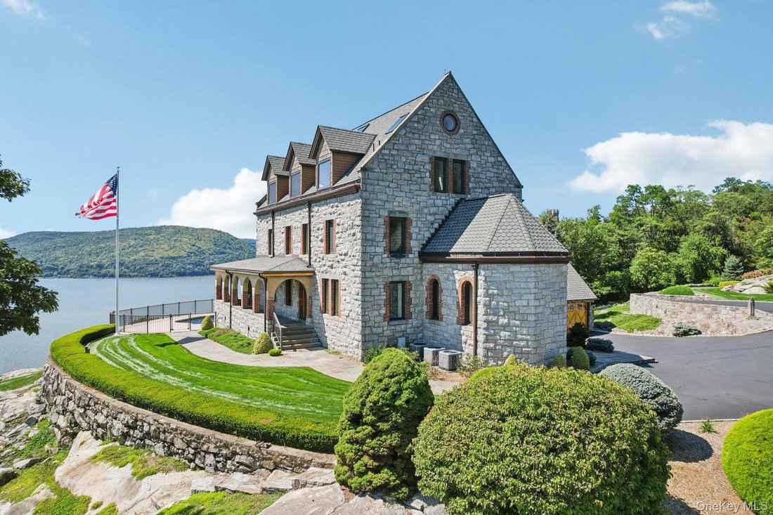 Single Family Home/House Peekskill In Peekskill, New York, United ...