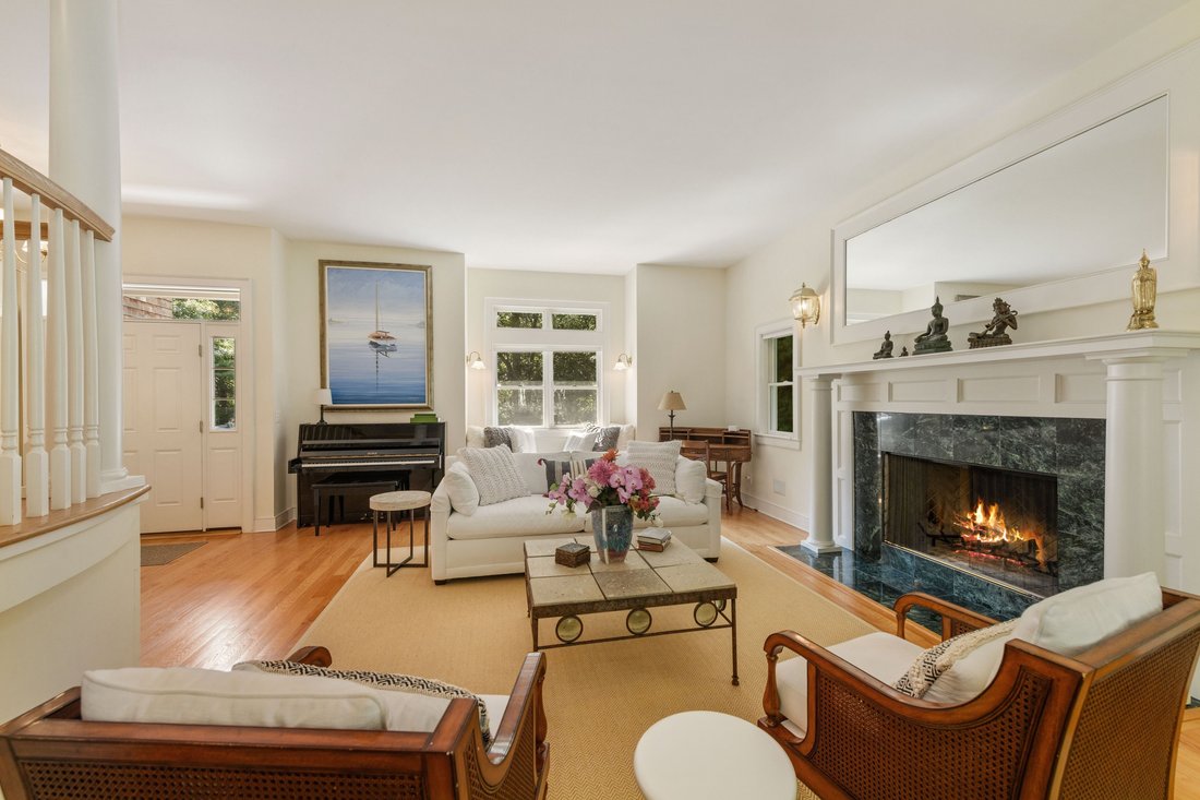 82 West Gate Rd Wainscott, New York In Wainscott, New York, United ...