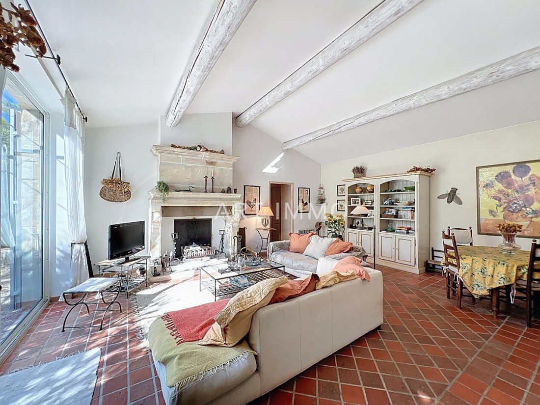Stone House For Sale In Gordes, In Gordes, Provence Alpes Côte D'azur ...