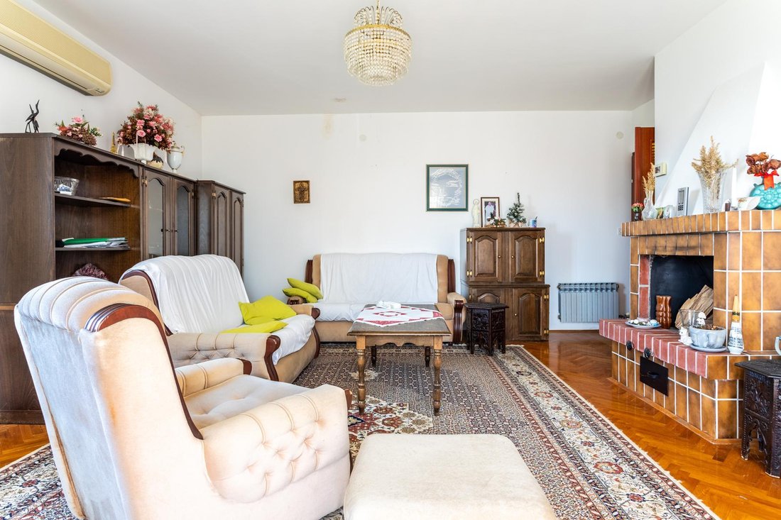 Podstrana, House With Three In Sveti Martin, Split Dalmatia County ...