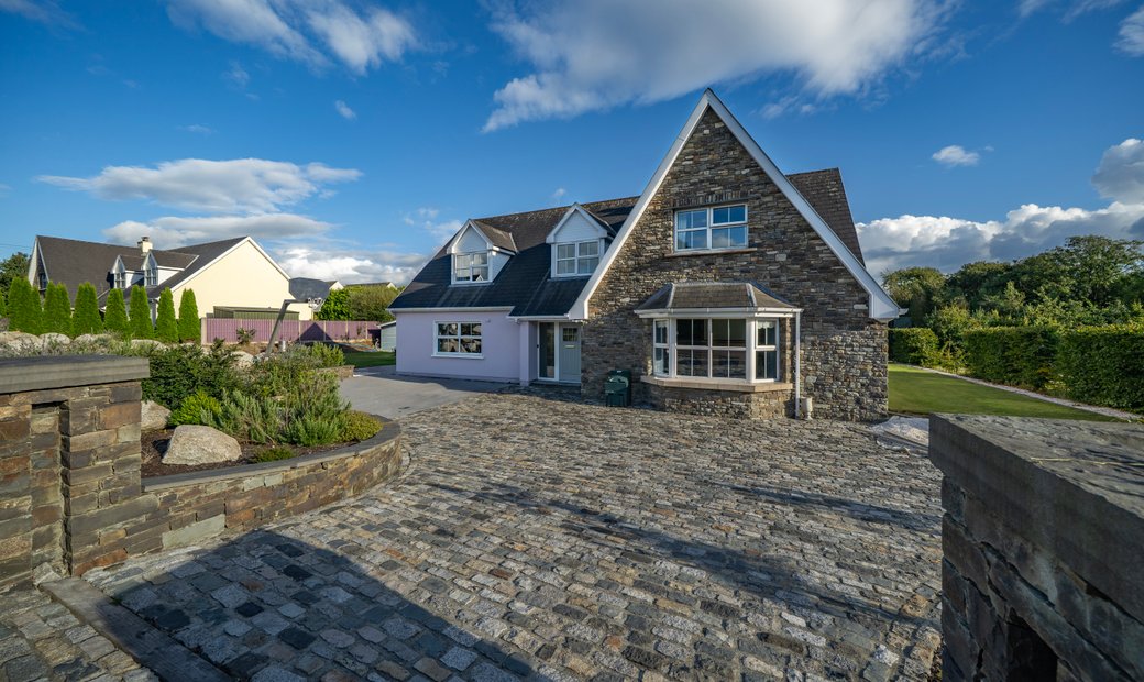 Impressive Four Bedroom Detached Family Home. In Kinsale, County Cork ...