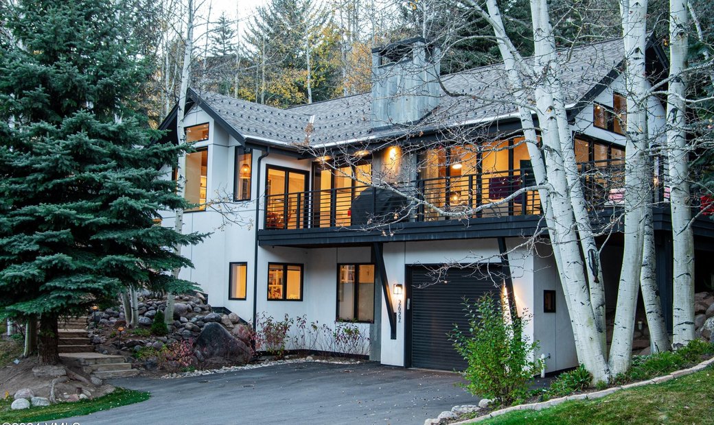 Recently Remodeled West Vail Home In Vail, Colorado, United States For ...
