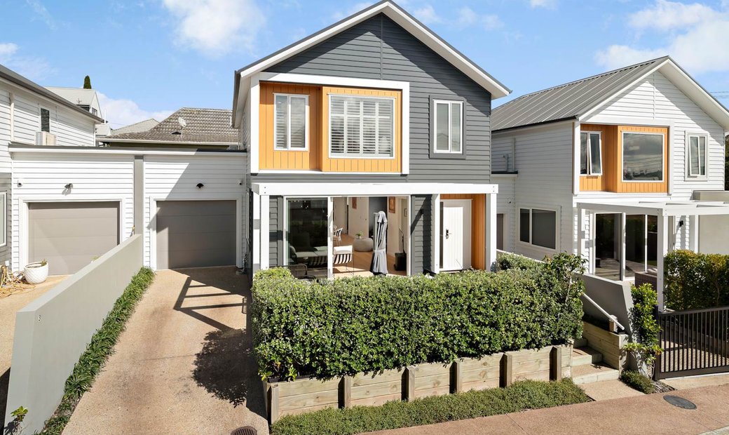 Modern Freehold Home Steps From Murrays Bay In Auckland, Auckland, New ...