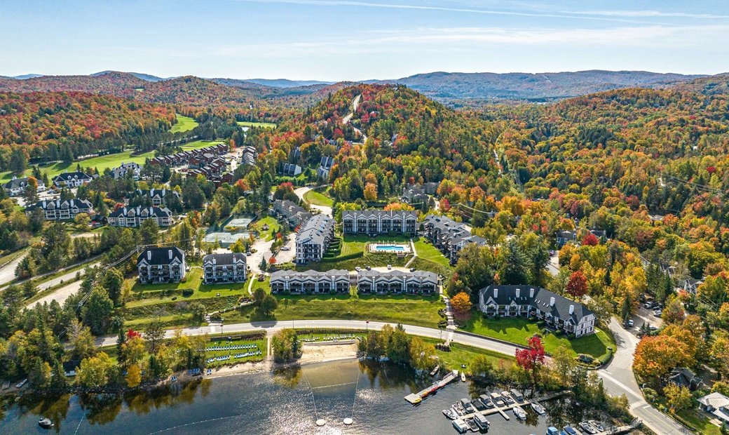 Townhouse In Pinoteau Project With Panoramic In Mont Tremblant, Quebec ...