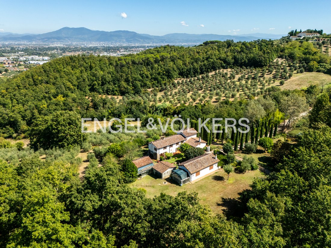 Independent Villa With Former Barn And 8 In Lastra A Signa, Tuscany ...