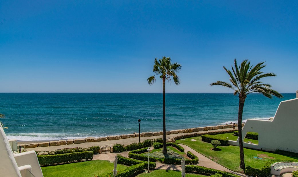 Marbella Golden Mile: Frontline Beach Townhouse In Marbella, Andalusia ...