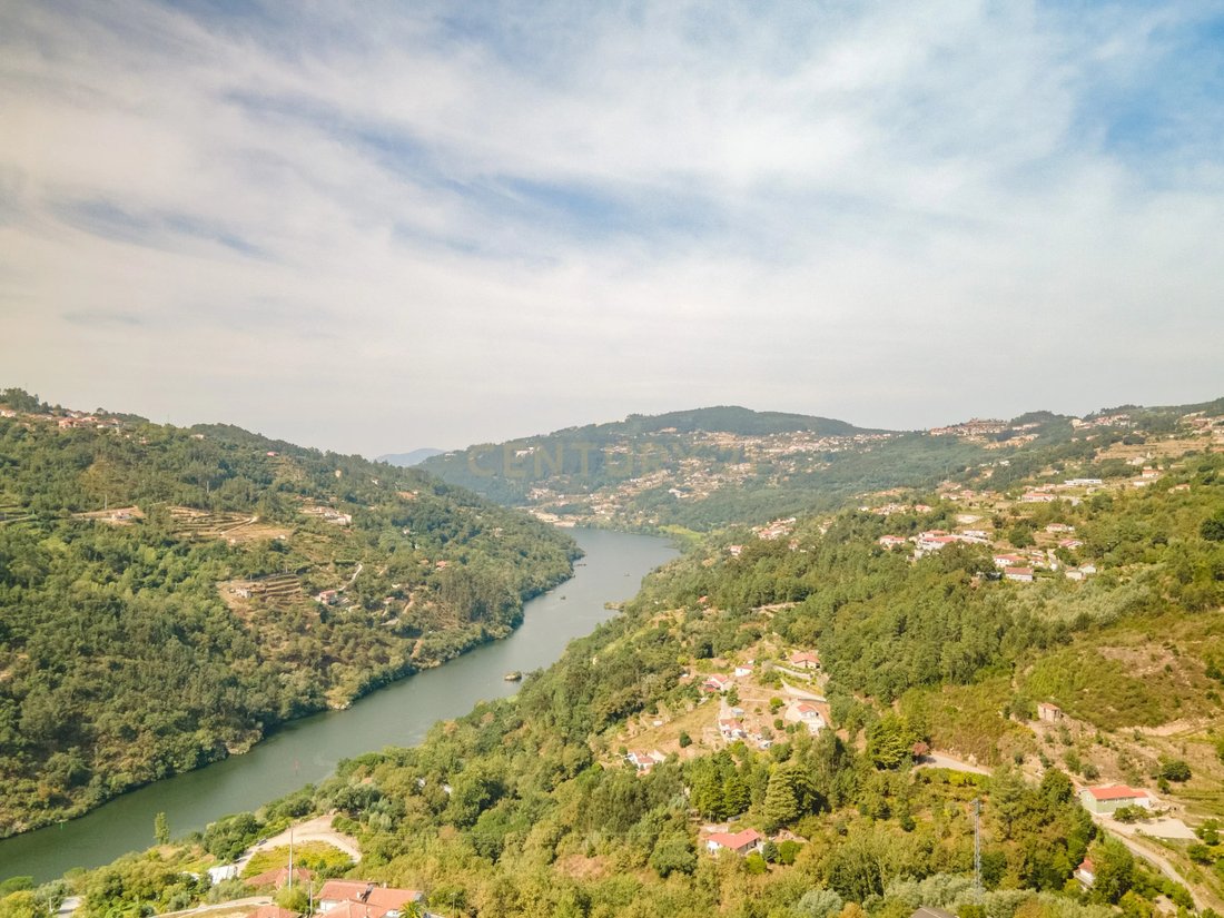 Stunning 3 Bedroom House With In Sande E Sao Lourenco Do Douro ...