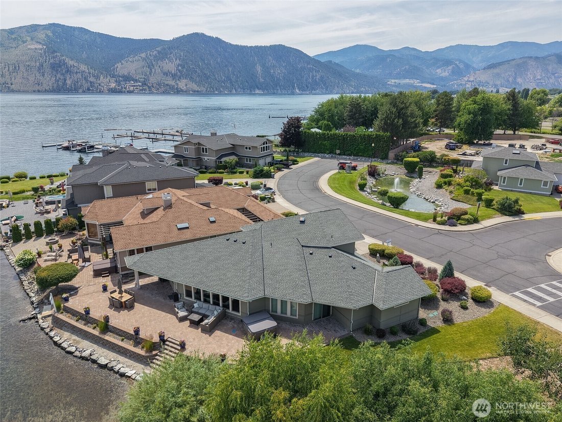 Waterfront Home On The Sunny North Shore In Manson, Washington, United ...