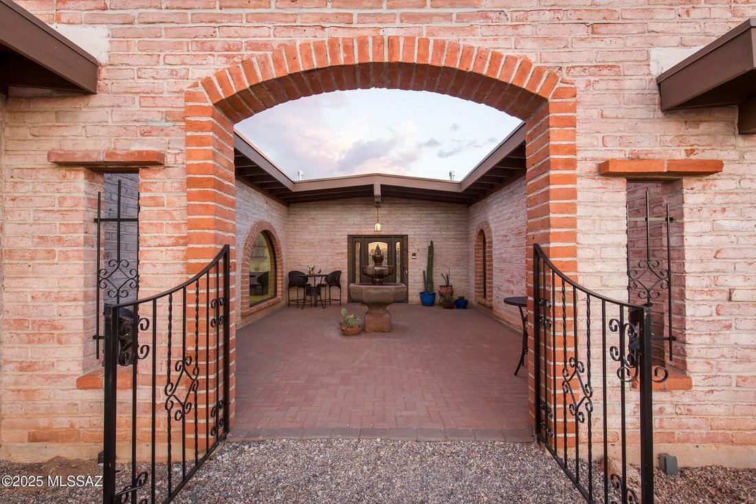 Classic Tucson Style Home In Skyline Bel Air In Tucson, Arizona, United ...
