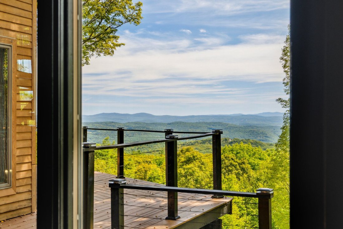 332 Cushing Road In Hartford, Vermont, United States For Sale (16200379)