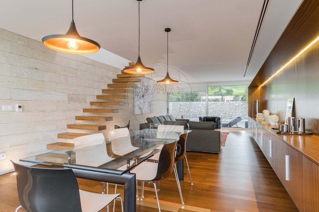 Moderne Villa Mit 3 Schlafzimmern In Estoril, Cascais Und Estoril ...