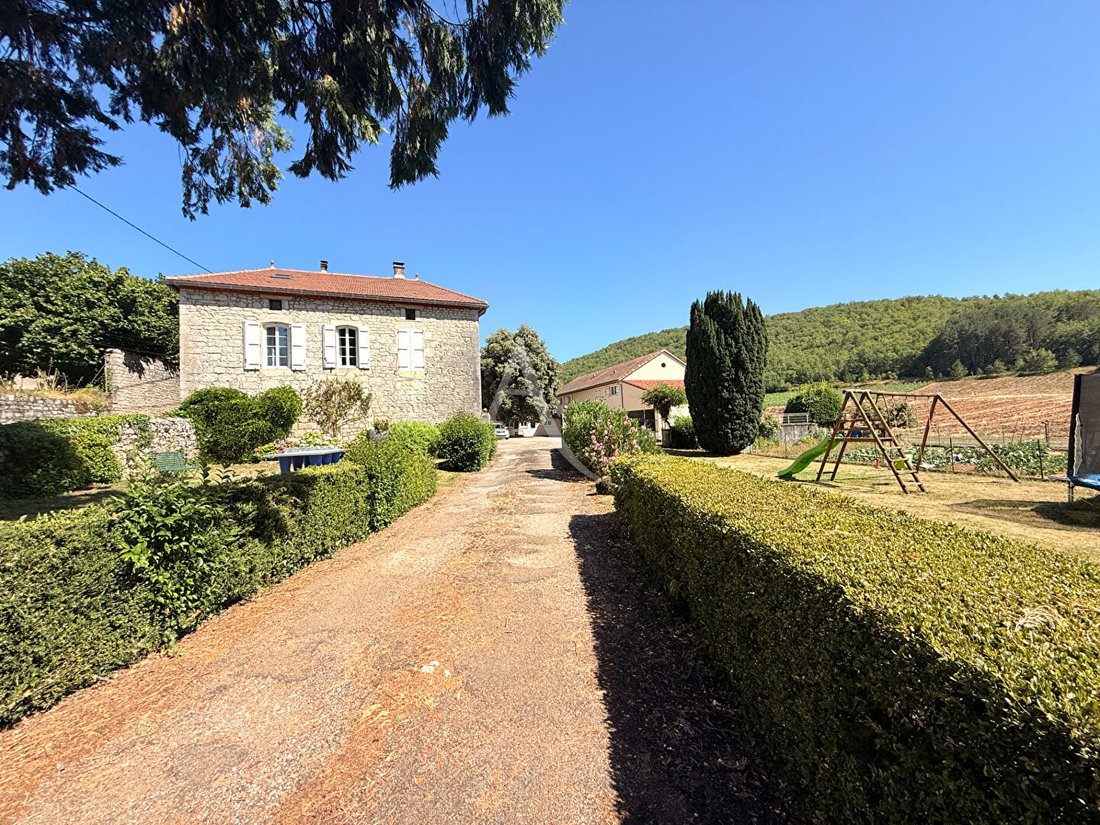 Ensemble Maison, Dépendance, Gîte, Piscine In Parnac, Occitanie, France ...