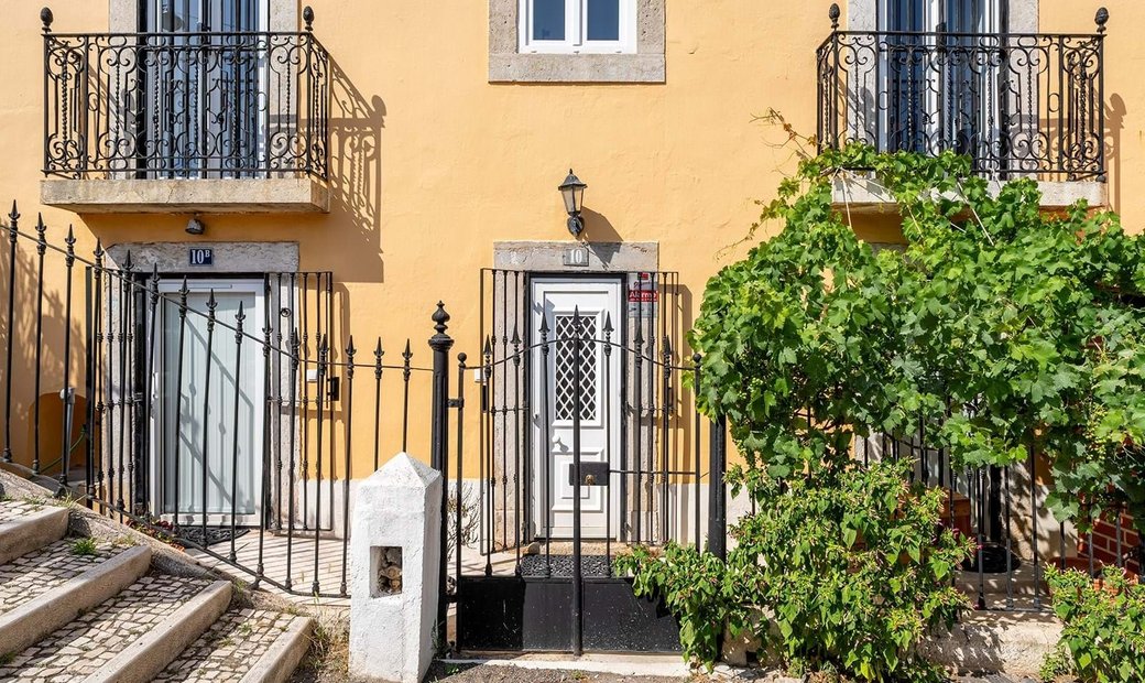 Traditional House Of The Nineteenth Century In In Benfica, Lisbon ...
