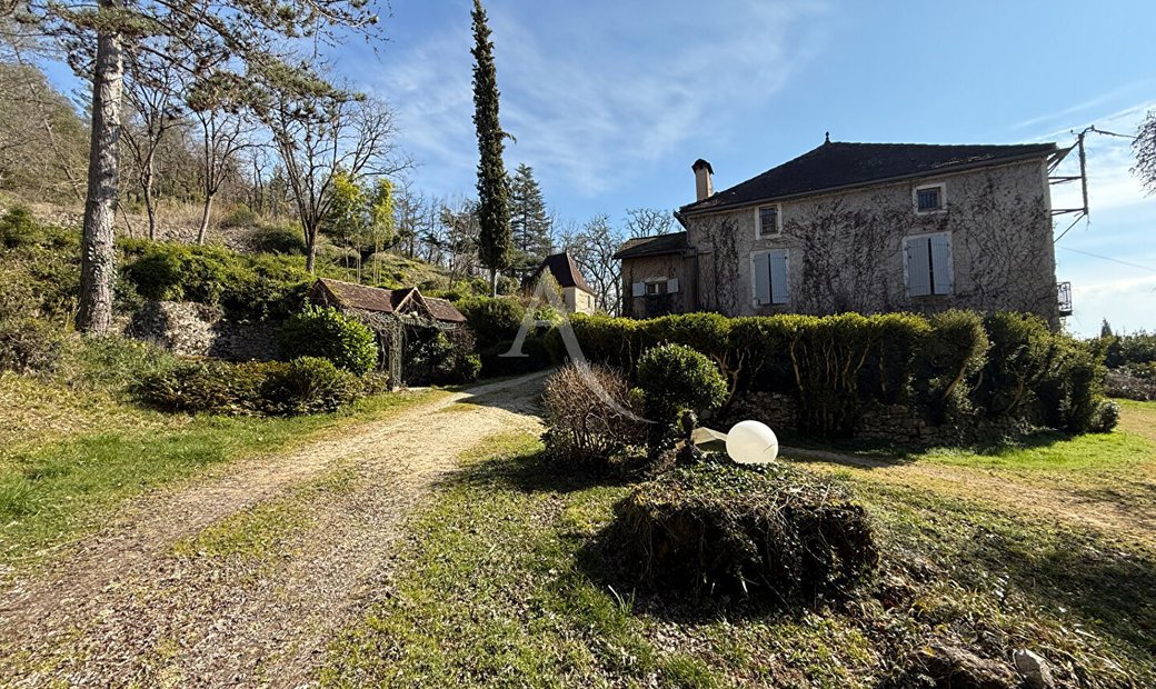 Mansion From 1850, With A View Of The Lot In Luzech, Occitanie, France ...