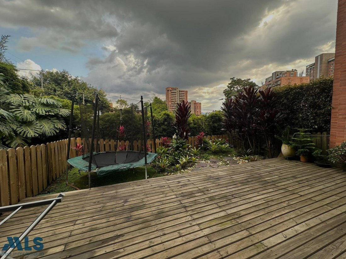 Living At Home, With Everything Within Reach! In Medellín, Antioquia ...