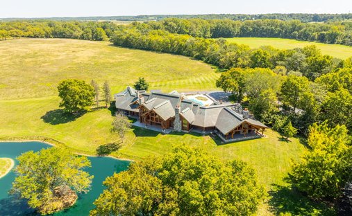 Luxury riverfront farm ranches for sale in Waynesville, Ohio | JamesEdition