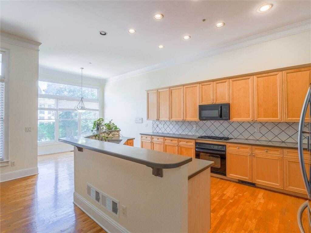 Townhouse For Sale In Decatur In Decatur, Georgia, United States For ...