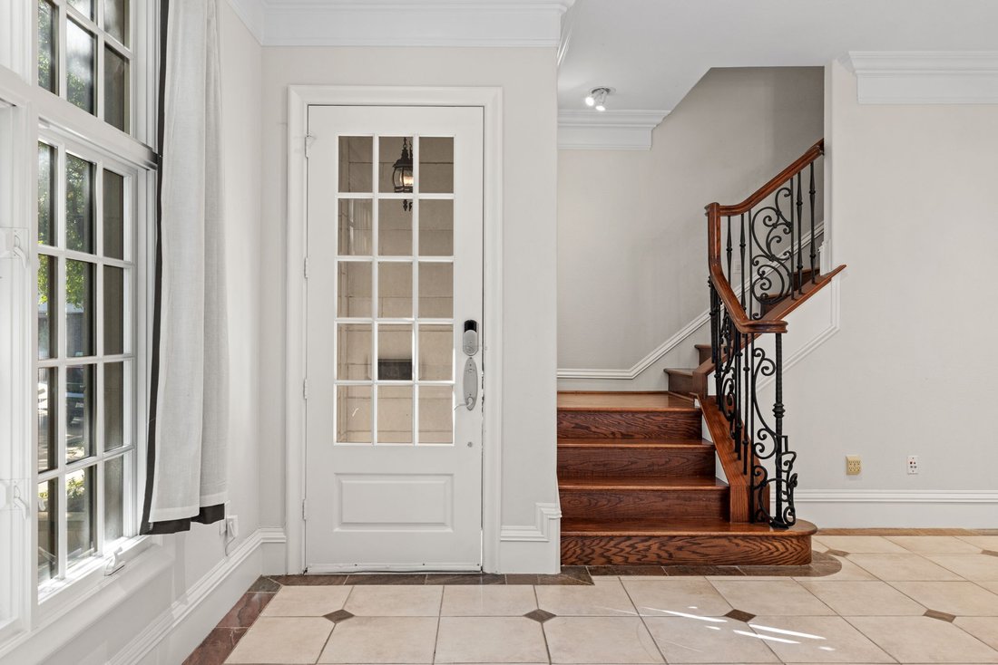 New York Inspired Greystone In Dallas, Texas, United States For Sale ...