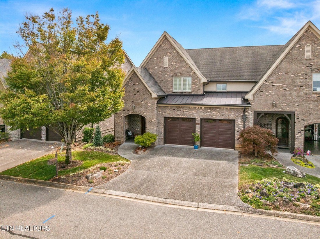 Prestigious Summit Home With Panoramic In Knoxville, Tennessee, United ...